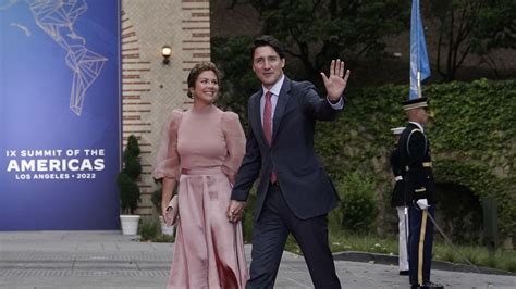 Canadian Pm Justin Trudeau And His Wife Announce Separation