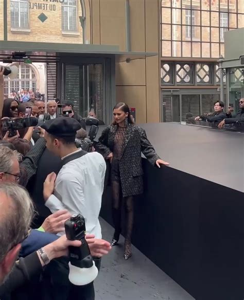 Zendaya Updates On Twitter More Of Zendaya At Valentinos SS23 Show