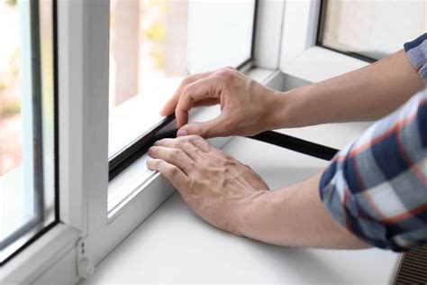 Comment poser un joint d isolation sur une fenêtre H Immobilier