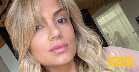 Liliana Filipa exibe as curvas em biquíni e fãs suspiram Que arraso