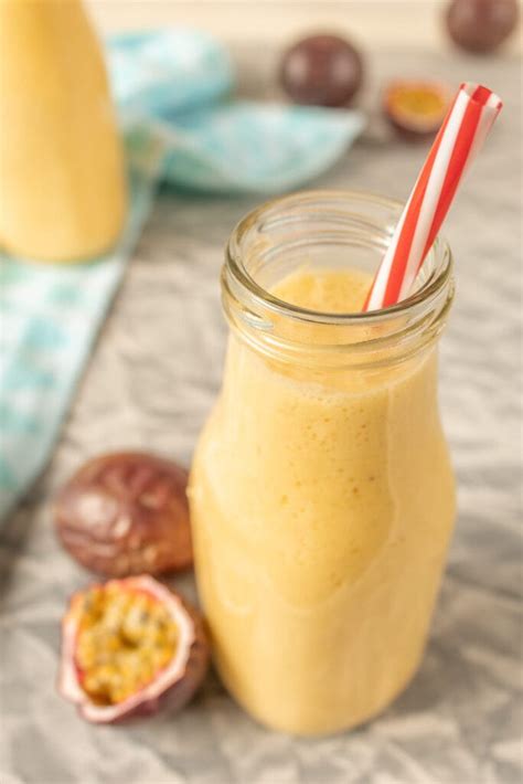 Mango Passion Fruit Smoothie An Easy Tropical Smoothie I Heart Brazil