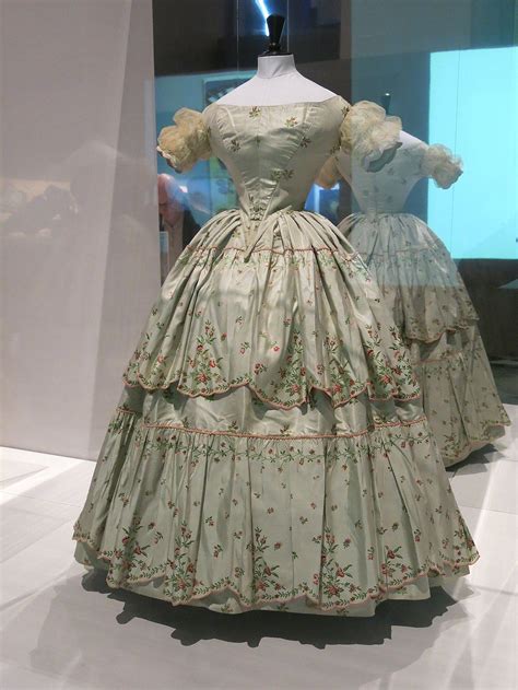 Category 1840s Dresses Wikimedia Commons 1840s Dress 1840 Dress