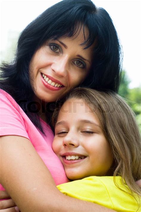 Mutter Und Tochter Stock Bild Colourbox