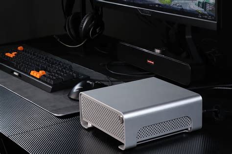 Gigabyte представила міні ПК Metal Gear Plus ITX з процесорами AMD