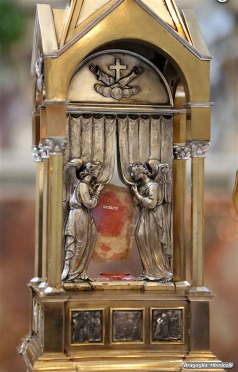 Bonefro Accoglie La Sacra Reliquia Del Sangue Delle Stimmate Di San