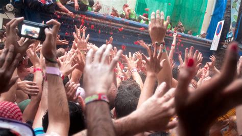Las mejores fiestas populares de España que celebrarás en verano