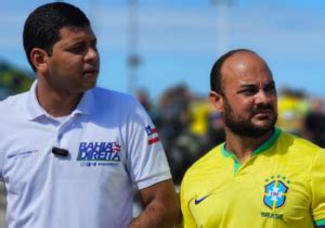 Bahia ba Deputados reúnem bolsonaristas em adesivaço Fora Lula na Barra