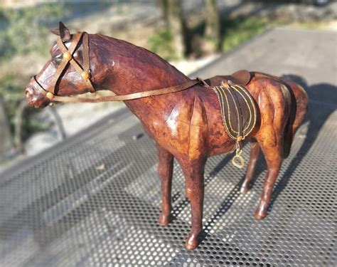 Figurine Cheval En Cuir 1970s En Vente Sur Pamono