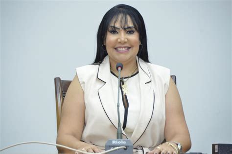 Janad Valcari destaca importância da colaboração entre poderes na