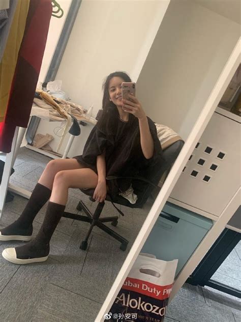 美女演员孙安可迷人写真美照欣赏