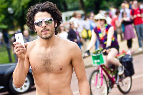 Wnbr London World Nude Bike Ride In Hyde Park London Haje