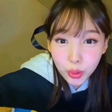 Las mejores 400 ideas de NAYEON TWICE nayeon sixteen 28 años