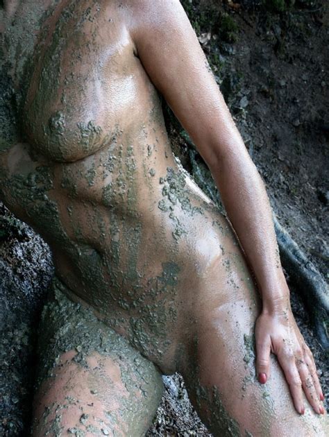 Naked Girls Covered In Mud Sexdicted