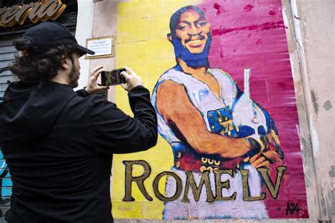 A Roma Lukaku Mania Primo Murales In Citt Di Big Rom Notizie