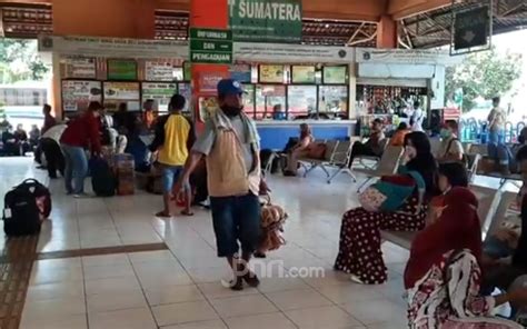 Libur Panjang Jumlah Penumpang Dari Terminal Kampung Rambutan Meningkat