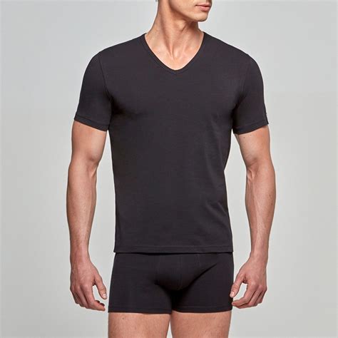 T Shirt Homme Col V Coton Stretch Essentials Noir Par Impetus