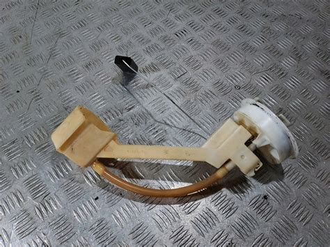 PŁYWAK CZUJNIK POZIOMU PALIWA AUDI A4 B5 8D0919673 13737051203