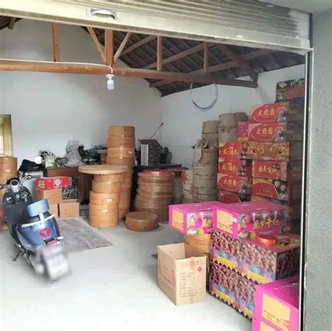 【公安在线】禁！非法运输销售烟花爆竹，弋阳一男子被拘！叶某处罚批发店