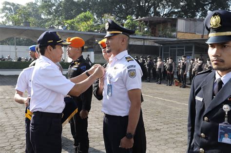 Hari Pertama Angkutan Lebaran 2023 PT KAI Daop 2 Bandung Berangkatkan