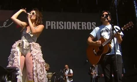 Monsieur Periné y Claudio Narea en Lollapalooza cantaron El baile de
