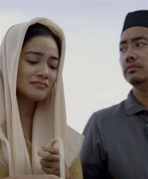 10 Momen Titi Kamal Di Balik Layar Serial Di Bulan Suci Ini