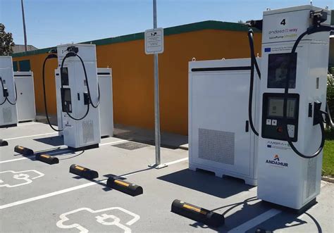 Los trámites necesarios para instalar un punto de recarga para el coche