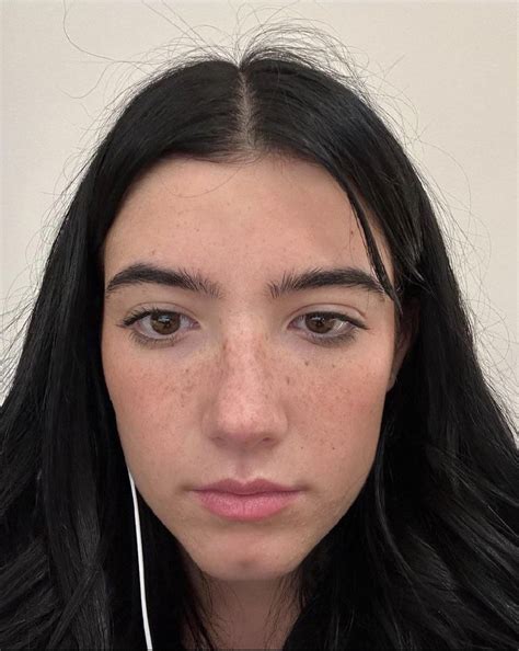 Charli Would Look Soo Good With A Double Cum Shot 🤤🤤🤤 Rcharlidameliomommy