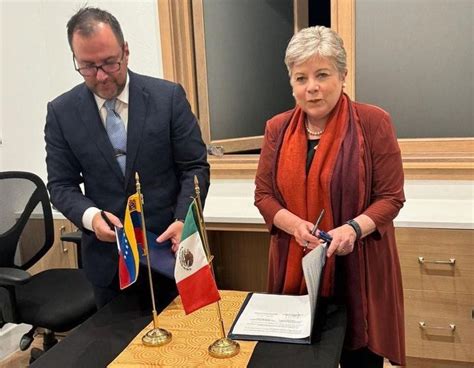 La canciller Alicia Bárcena participa en la VIII Cumbre de la Comunidad