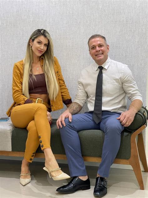 Ex BBB Tatiele Polyana se prepara para verão procedimento no bumbum