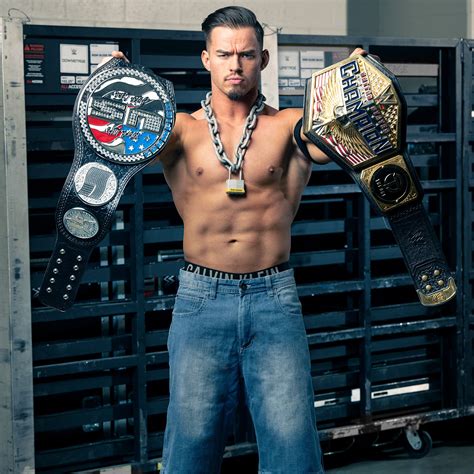 Por que Austin Theory pode ser o próximo John Cena na WWE WrestleBR