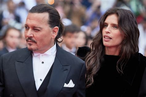 Photo Johnny Depp Maïwenn Le Besco Montée des marches du film