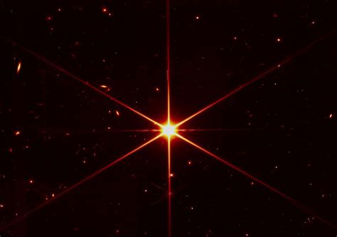 Estrelas e Planetas Estas são as primeiras imagens do incrível