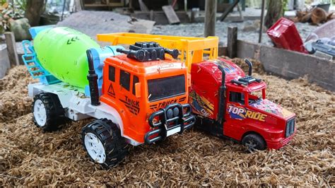 Mencari Dan Merakit Mainan Mobil Mobilan Truk Molen Besar Truk Pasir