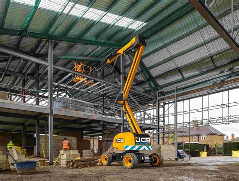 Propulsion Lectrique Et Hybride Pour Les Nacelles Articul Es Jcb E