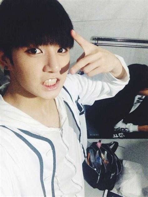 10 Selfie Jungkook BTS Di Masa Awal Debut Gemas
