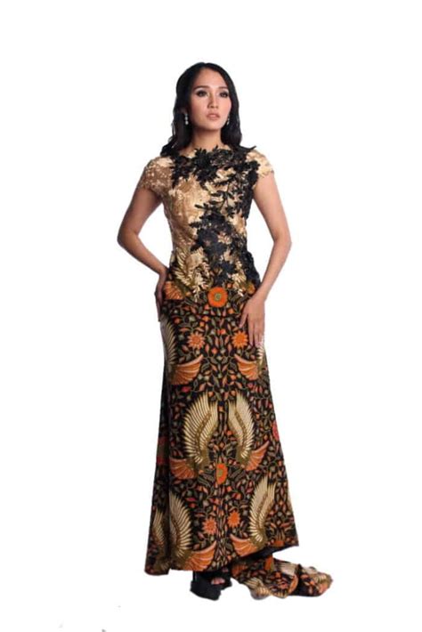 Gaun Pesta Brokat Kombinasi Batik Modern Untuk Berbagai Acara