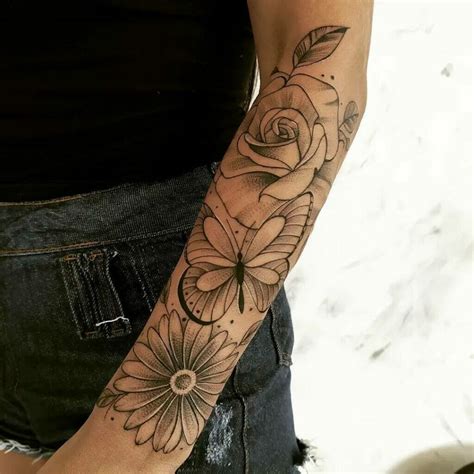 10 Best Small Flower Tattoos On Wrist That Will Blow Your Mind