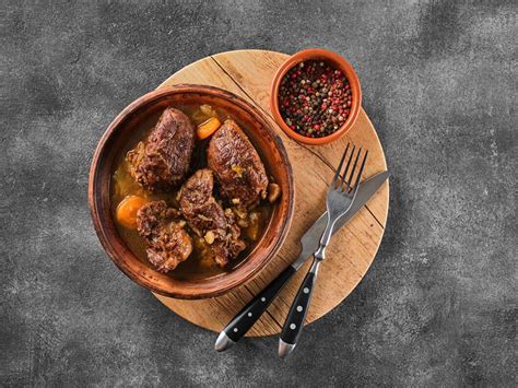 Receta de carrilleras de cerdo al vino tinto Sureños Gourmet