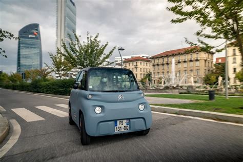 L Autocritico La Citroen Ami Elettrica Che Si Guida A Anni