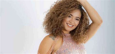 Ana Claudia Urbina exintegrante de Corazón Serrano hace su debut como