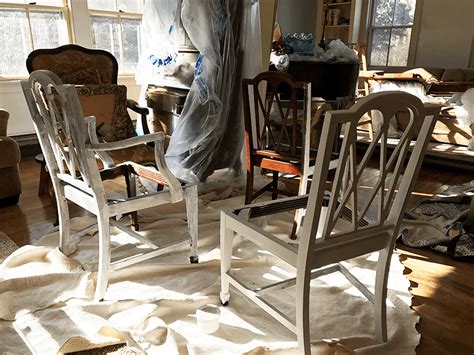 Update Your Dining Room Furniture With Chalk Paint This Real Mom