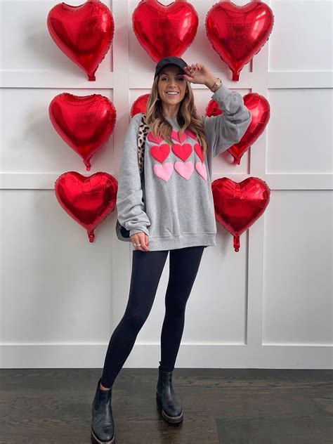 MW Collection Valentines Sweatshirts 4 Outfits Merrick S Art