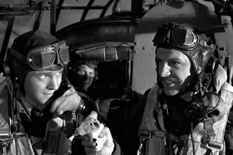 Les Briseurs De Barrages Film De Guerre La Critique T L Rama