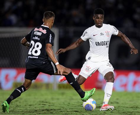 Corinthians Fora de casa Corinthians é superado pelo Red Bull