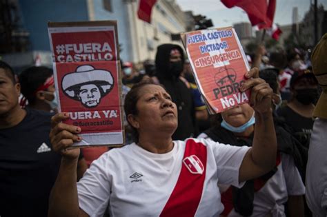 Protestos Contra Castillo Se Espalham Pelo Peru E Confrontos Deixam