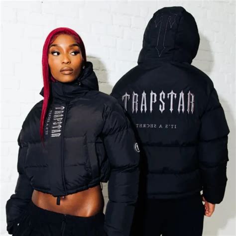 Chaqueta Acolchada Con Capucha Negra Trapstar Decoded