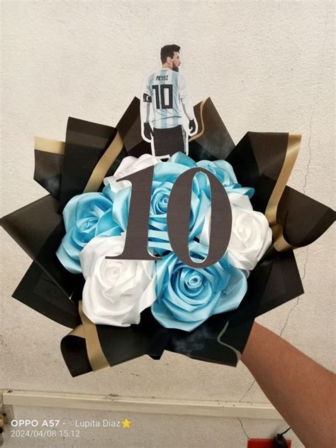 Ramito 7 rosas eternas Messi en 2024 Regalos rosas Regalos pequeños
