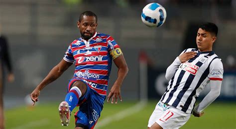 Alianza Lima perdió 2 0 ante Fortaleza y quedó eliminado de la Copa