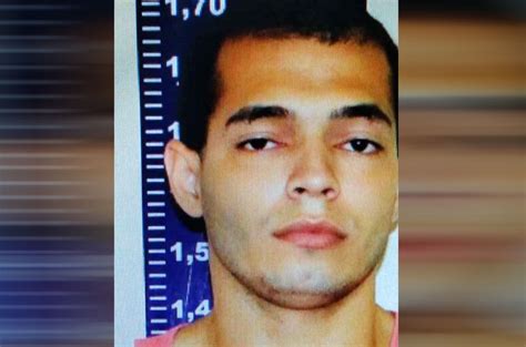 No RJ preso homem que tentou matar namorada 40 facadas Mais Goiás