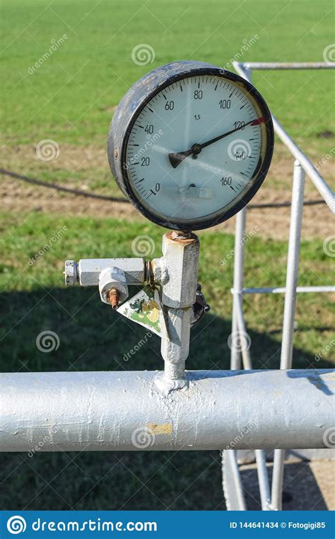 The Manometer Is The Device For Measurement Of Pressure Manometer Foto